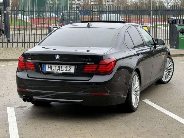 Melns BMW 730 2015 Jonava, ar dzinēja tilpumu 2.99 L un nobraukumu 277 tūkst. km par 13750 €, foto 10 vietnē AUTOMOTO.COM.LV