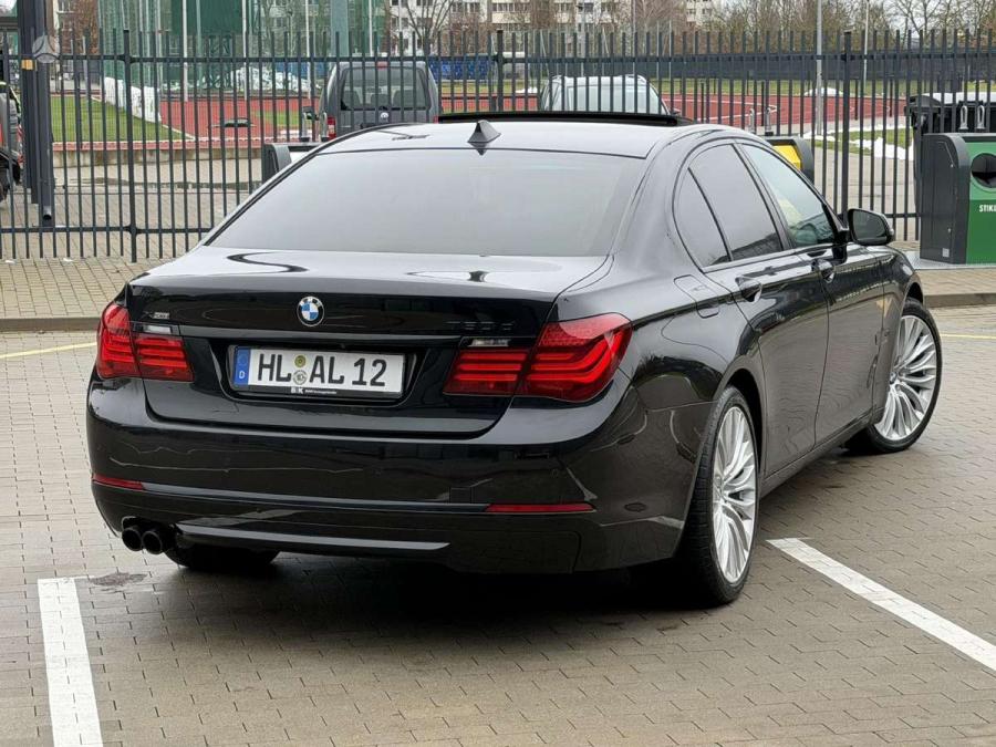 Melns BMW 730 2015 Jonava, ar dzinēja tilpumu 2.99 L un nobraukumu 277 tūkst. km par 13750 €, foto 10 vietnē AUTOMOTO.COM.LV