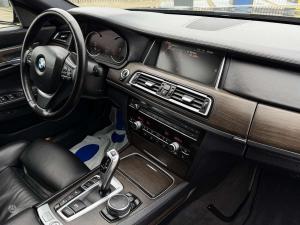 Melns BMW 730 2015 Jonava, ar dzinēja tilpumu 2.99 L un nobraukumu 277 tūkst. km par 13750 €, foto 19 vietnē AUTOMOTO.COM.LV