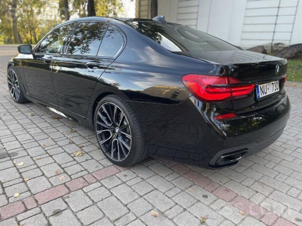Melns BMW 730 2015 Rēzekne, ar dzinēja tilpumu 3.00 L un nobraukumu 287 tūkst. km par 22950 €, foto 7 vietnē AUTOMOTO.COM.LV