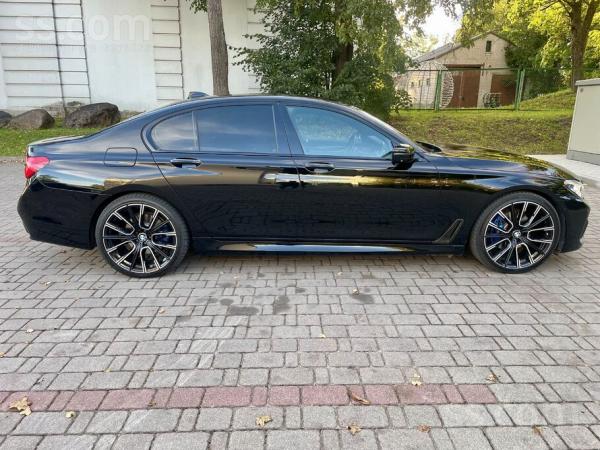Melns BMW 730 2015 Rēzekne, ar dzinēja tilpumu 3.00 L un nobraukumu 287 tūkst. km par 22950 €, foto 11 vietnē AUTOMOTO.COM.LV