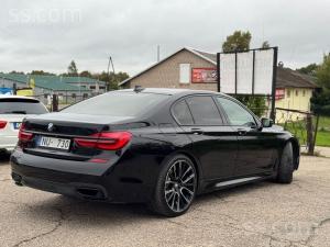 Melns BMW 730 2015 Rēzekne, ar dzinēja tilpumu 3.00 L un nobraukumu 287 tūkst. km par 23990 €, foto 19 vietnē AUTOMOTO.COM.LV