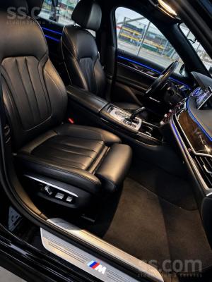 Melns BMW 730 2015 Rēzekne, ar dzinēja tilpumu 3.00 L un nobraukumu 287 tūkst. km par 23990 €, foto 31 vietnē AUTOMOTO.COM.LV
