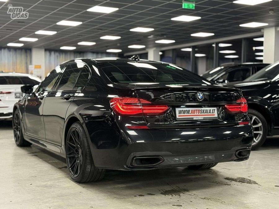 Black BMW 730 2016 in Klaipeda, with an engine capacity of 3.00 L and mileage of 338 thousand km for 20950 €, photo 2 on AUTOMOTO.COM.LV