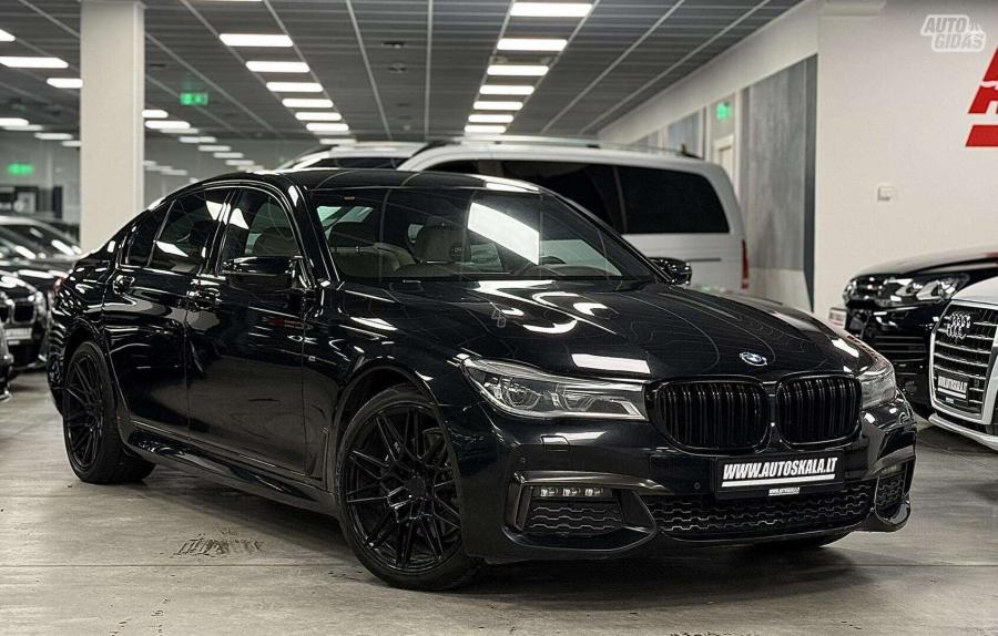 Black BMW 730 2016 in Klaipeda, with an engine capacity of 3.00 L and mileage of 338 thousand km for 20950 €, photo 33 on AUTOMOTO.COM.LV