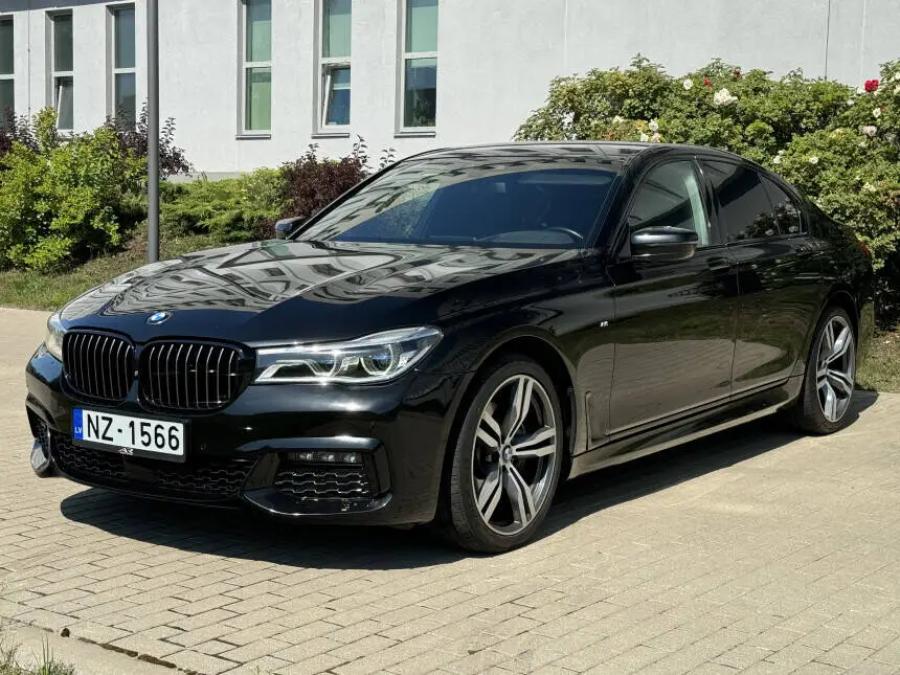 Black BMW 730 2016 in Riga, with an engine capacity of 3.00 L and mileage of 188 thousand km for 31490 €, photo 1 on AUTOMOTO.COM.LV