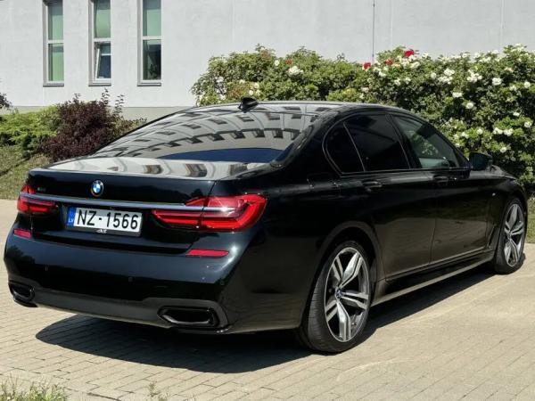 Melns BMW 730 2016 Rīga, ar dzinēja tilpumu 3.00 L un nobraukumu 188 tūkst. km par 31490 €, foto 8 vietnē AUTOMOTO.COM.LV