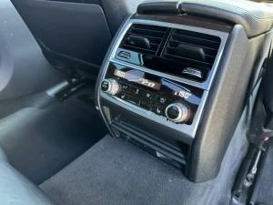 Black BMW 730 2016 in Riga, with an engine capacity of 3.00 L and mileage of 188 thousand km for 31490 €, photo 21 on AUTOMOTO.COM.LV