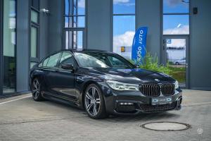 Melns BMW 730 2016 Kauņa, ar dzinēja tilpumu 2.99 L un nobraukumu 287 tūkst. km par 22950 €, foto  vietnē AUTOMOTO.COM.LV
