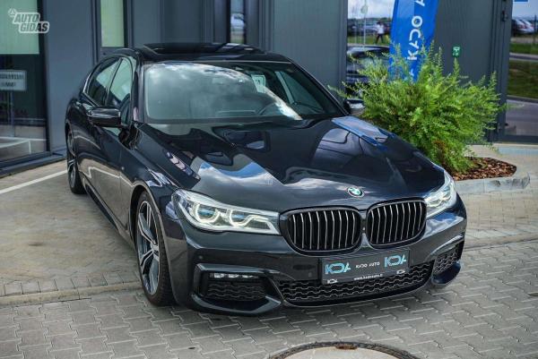 Black BMW 730 2016 in Kaunas, with an engine capacity of 3.00 L and mileage of 287 thousand km for 20950 €, photo 3 on AUTOMOTO.COM.LV