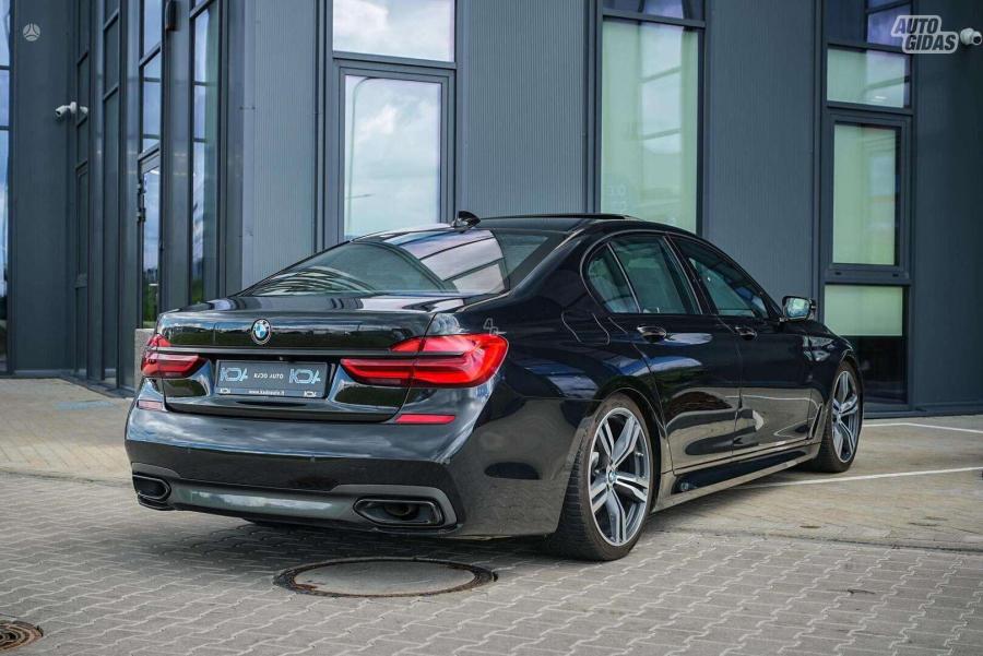 Black BMW 730 2016 in Kaunas, with an engine capacity of 3.00 L and mileage of 287 thousand km for 20950 €, photo 14 on AUTOMOTO.COM.LV