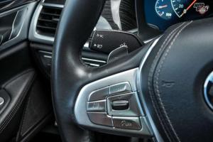 Black BMW 730 2016 in Kaunas, with an engine capacity of 3.00 L and mileage of 287 thousand km for 20950 €, photo 32 on AUTOMOTO.COM.LV