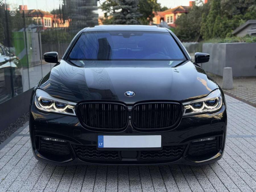 Черный БМВ 730 2016 в Вильнюс, объемом двигателя 2.99 л и пробегом 275 тыс. км за 23900 €, фото 9 на AUTOMOTO.COM.LV