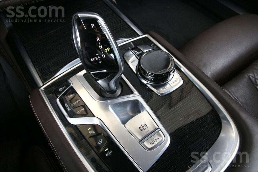 Melns BMW 730 2016 Rīga, ar dzinēja tilpumu 3.00 L un nobraukumu 94 tūkst. km par 33300 €, foto 20 vietnē AUTOMOTO.COM.LV