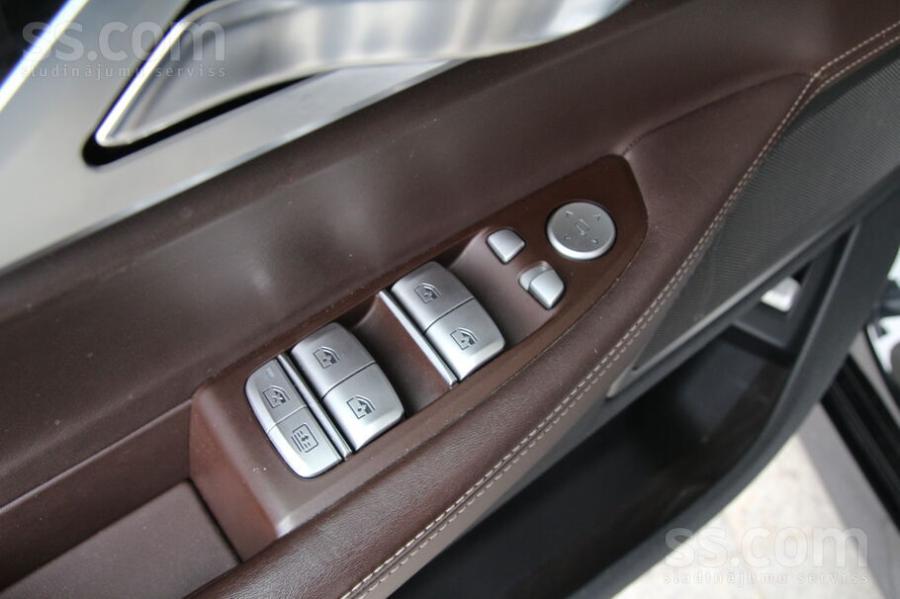 Melns BMW 730 2016 Rīga, ar dzinēja tilpumu 3.00 L un nobraukumu 94 tūkst. km par 33300 €, foto 24 vietnē AUTOMOTO.COM.LV