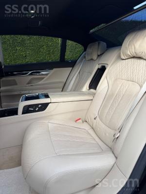 Black BMW 730 2016 in Riga, with an engine capacity of 3.00 L and mileage of 247 thousand km for 27999 €, photo 15 on AUTOMOTO.COM.LV