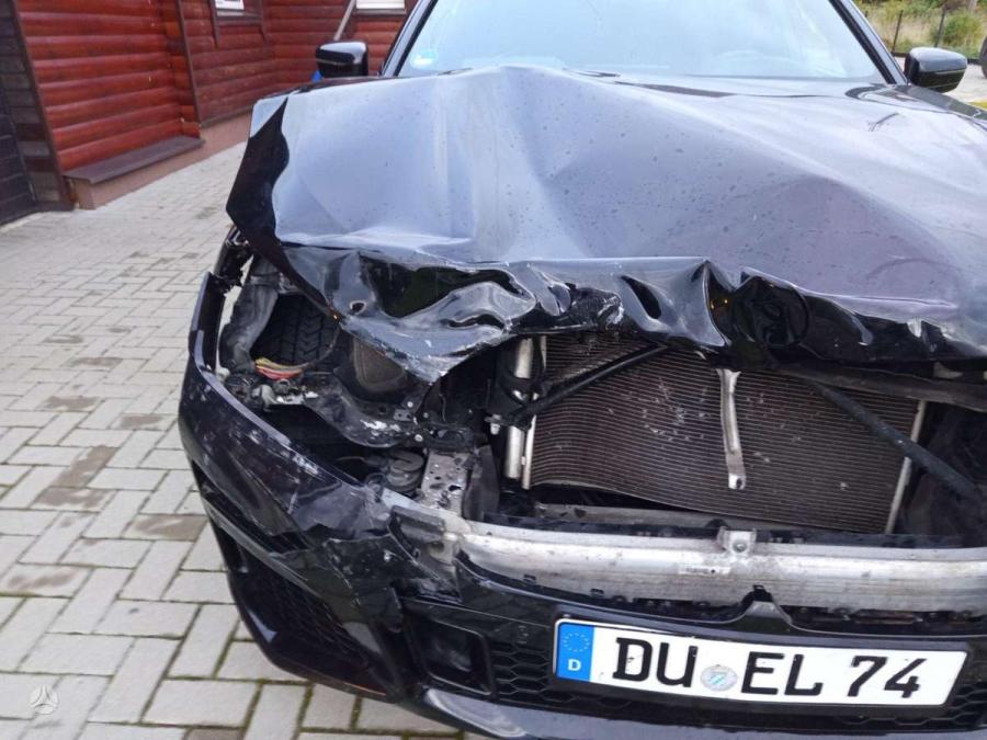 Melns BMW 730 2016 Viļņa, ar dzinēja tilpumu 2.99 L un nobraukumu 239 tūkst. km par 15500 €, foto 12 vietnē AUTOMOTO.COM.LV