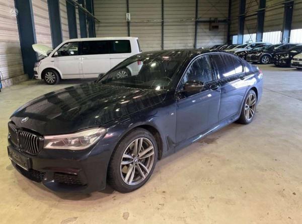 Melns BMW 730 2017 Kauņa, ar dzinēja tilpumu 2.99 L un nobraukumu 197 tūkst. km par 36999 €, foto 1 vietnē AUTOMOTO.COM.LV
