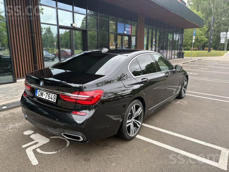 Melns BMW 730 2017 Rīga, ar dzinēja tilpumu 3.00 L un nobraukumu 214 tūkst. km par 26500 €, foto 6 vietnē AUTOMOTO.COM.LV