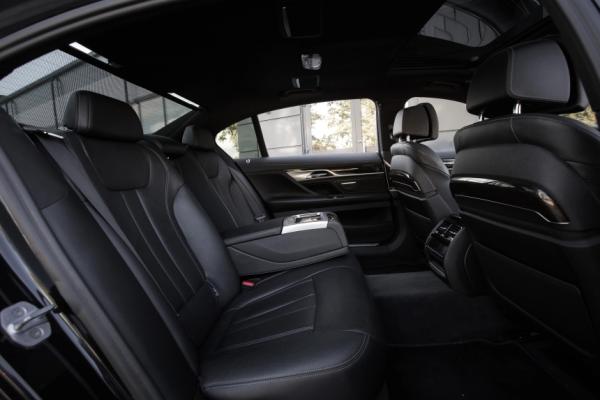 Melns BMW 730 2017 Rīga, ar dzinēja tilpumu 3.00 L un nobraukumu 251 tūkst. km par 23500 €, foto 4 vietnē AUTOMOTO.COM.LV