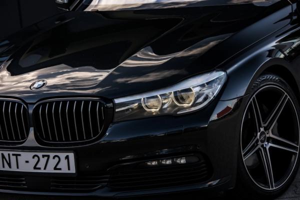 Melns BMW 730 2017 Rīga, ar dzinēja tilpumu 3.00 L un nobraukumu 251 tūkst. km par 23500 €, foto 5 vietnē AUTOMOTO.COM.LV
