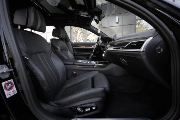 Melns BMW 730 2017 Rīga, ar dzinēja tilpumu 3.00 L un nobraukumu 251 tūkst. km par 23500 €, foto 7 vietnē AUTOMOTO.COM.LV