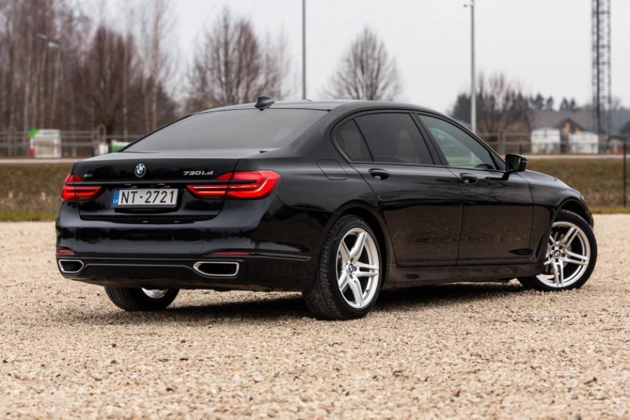 Melns BMW 730 2017 Rīga, ar dzinēja tilpumu 3.00 L un nobraukumu 251 tūkst. km par 23500 €, foto 10 vietnē AUTOMOTO.COM.LV