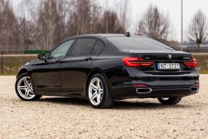 Melns BMW 730 2017 Rīga, ar dzinēja tilpumu 3.00 L un nobraukumu 251 tūkst. km par 23500 €, foto 12 vietnē AUTOMOTO.COM.LV