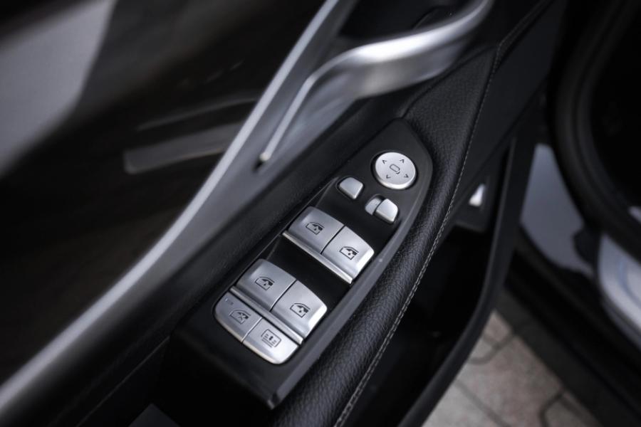 Melns BMW 730 2017 Rīga, ar dzinēja tilpumu 3.00 L un nobraukumu 251 tūkst. km par 23500 €, foto 15 vietnē AUTOMOTO.COM.LV