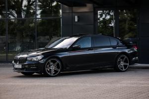 Melns BMW 730 2017 Rīga, ar dzinēja tilpumu 3.00 L un nobraukumu 251 tūkst. km par 23500 €, foto 22 vietnē AUTOMOTO.COM.LV