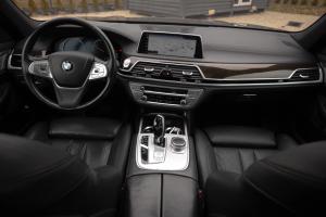 Melns BMW 730 2017 Rīga, ar dzinēja tilpumu 3.00 L un nobraukumu 251 tūkst. km par 23500 €, foto 26 vietnē AUTOMOTO.COM.LV