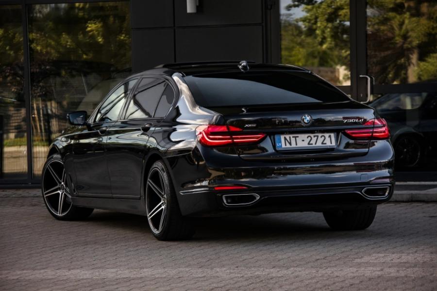 Melns BMW 730 2017 Rīga, ar dzinēja tilpumu 3.00 L un nobraukumu 251 tūkst. km par 23500 €, foto 35 vietnē AUTOMOTO.COM.LV