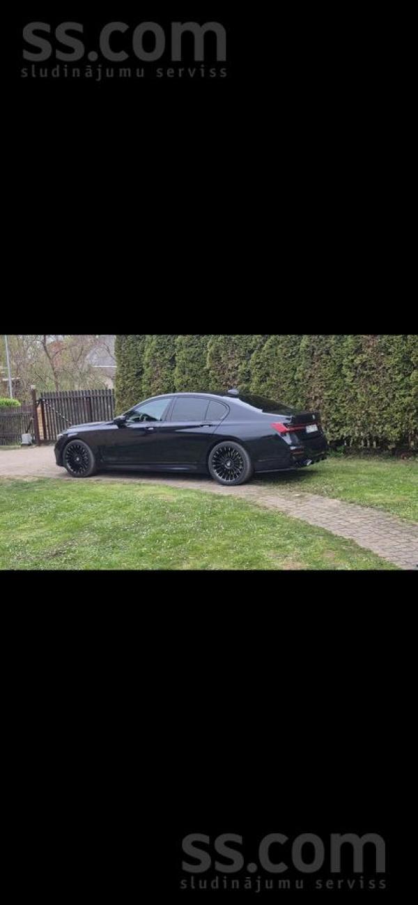 Black BMW 730 2017 in Bauska, with an engine capacity of 3.00 L and mileage of 220 thousand km for 29500 €, photo 8 on AUTOMOTO.COM.LV