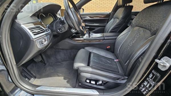 Melns BMW 730 2018 Limbaži, ar dzinēja tilpumu 3.00 L un nobraukumu 98 tūkst. km par 39900 €, foto 9 vietnē AUTOMOTO.COM.LV