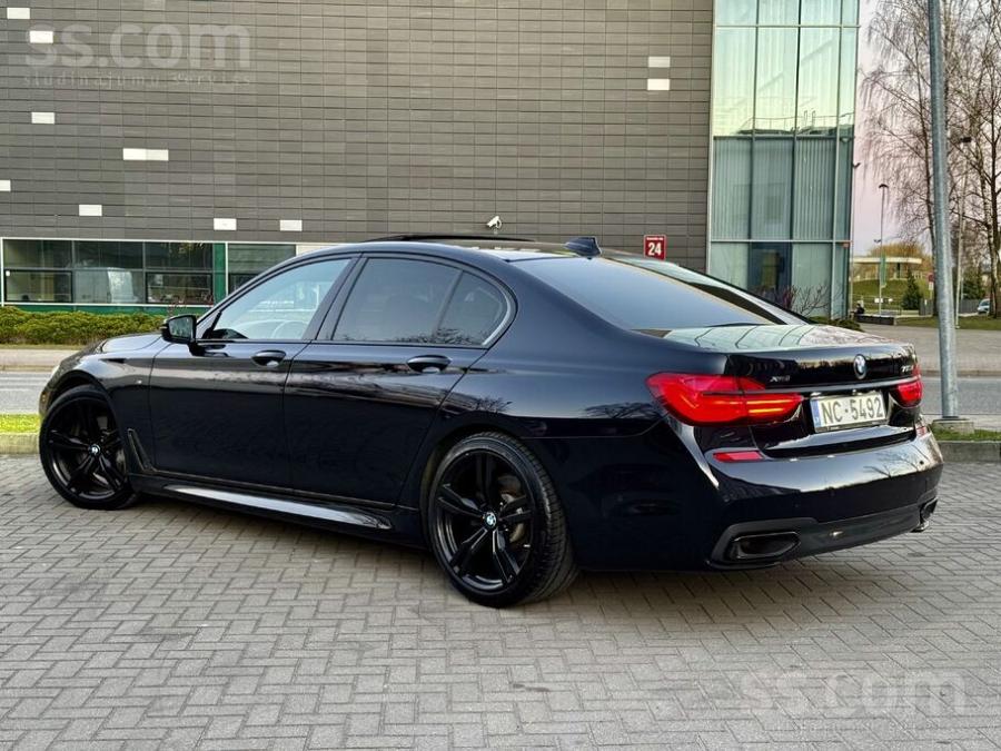 Melns BMW 730 2018 Jelgava, ar dzinēja tilpumu 3.00 L un nobraukumu 180 tūkst. km par 29500 €, foto 12 vietnē AUTOMOTO.COM.LV