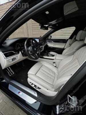 Melns BMW 730 2018 Jelgava, ar dzinēja tilpumu 3.00 L un nobraukumu 180 tūkst. km par 29500 €, foto 15 vietnē AUTOMOTO.COM.LV