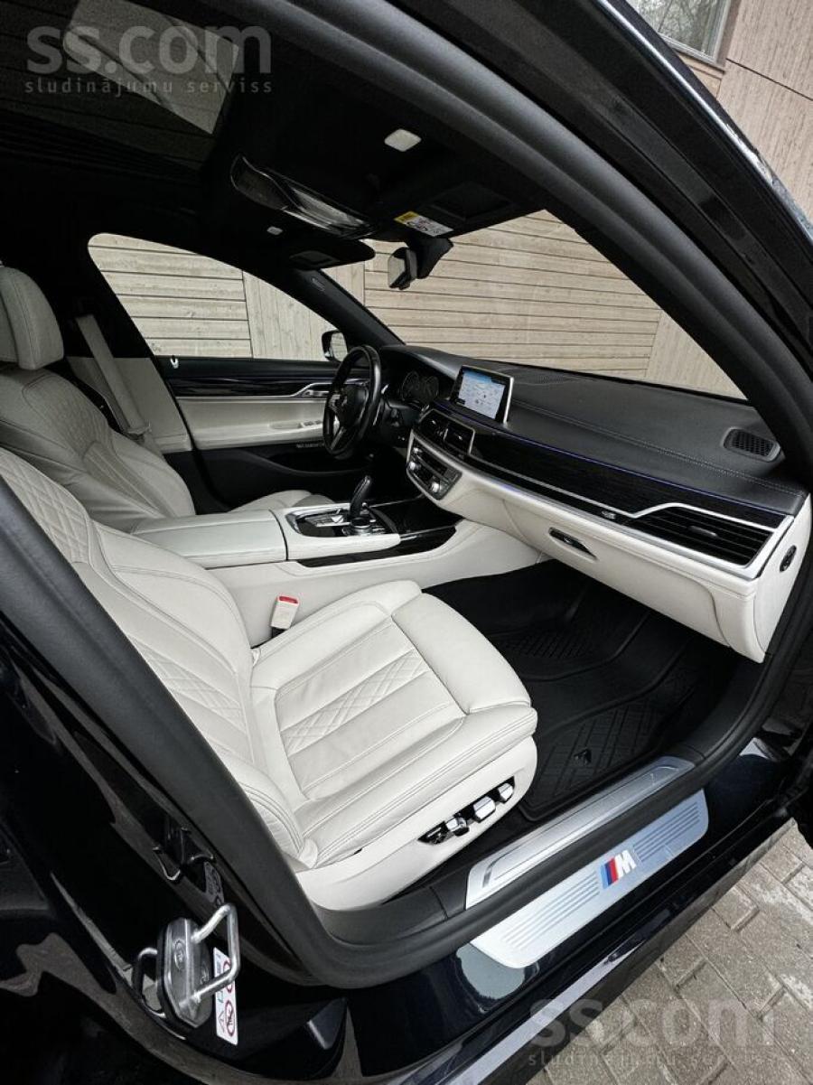 Melns BMW 730 2018 Jelgava, ar dzinēja tilpumu 3.00 L un nobraukumu 185 tūkst. km par 29000 €, foto 18 vietnē AUTOMOTO.COM.LV