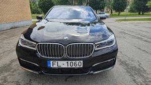 Melns BMW 730 2018 Rīga, ar dzinēja tilpumu 3.00 L un nobraukumu 98 tūkst. km par 39900 €, foto 5 vietnē AUTOMOTO.COM.LV