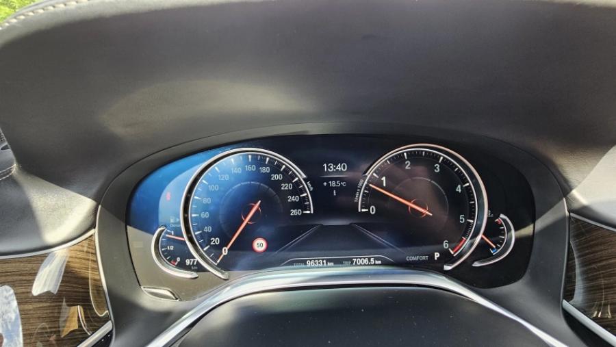 Melns BMW 730 2018 Rīga, ar dzinēja tilpumu 3.00 L un nobraukumu 98 tūkst. km par 39900 €, foto 21 vietnē AUTOMOTO.COM.LV