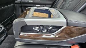 Melns BMW 730 2018 Rīga, ar dzinēja tilpumu 3.00 L un nobraukumu 98 tūkst. km par 39900 €, foto 35 vietnē AUTOMOTO.COM.LV