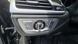 Black BMW 730 2018 in Riga, with an engine capacity of 3.00 L and mileage of 98 thousand km for 39900 €, photo 13 on AUTOMOTO.COM.LV