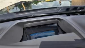 Black BMW 730 2018 in Riga, with an engine capacity of 3.00 L and mileage of 98 thousand km for 39900 €, photo 32 on AUTOMOTO.COM.LV