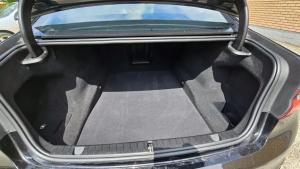 Black BMW 730 2018 in Riga, with an engine capacity of 3.00 L and mileage of 98 thousand km for 39900 €, photo 48 on AUTOMOTO.COM.LV