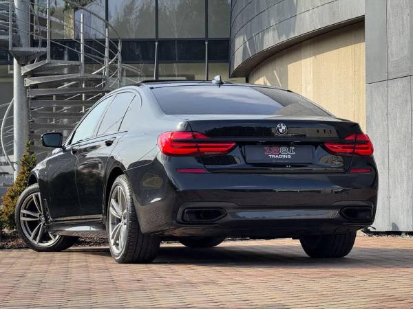 Melns BMW 730 2018 Rīga, ar dzinēja tilpumu 3.00 L un nobraukumu 186 tūkst. km par 30800 €, foto 8 vietnē AUTOMOTO.COM.LV