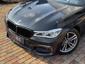 Black BMW 730 2018 in Riga, with an engine capacity of 3.00 L and mileage of 186 thousand km for 30800 €, photo 30 on AUTOMOTO.COM.LV