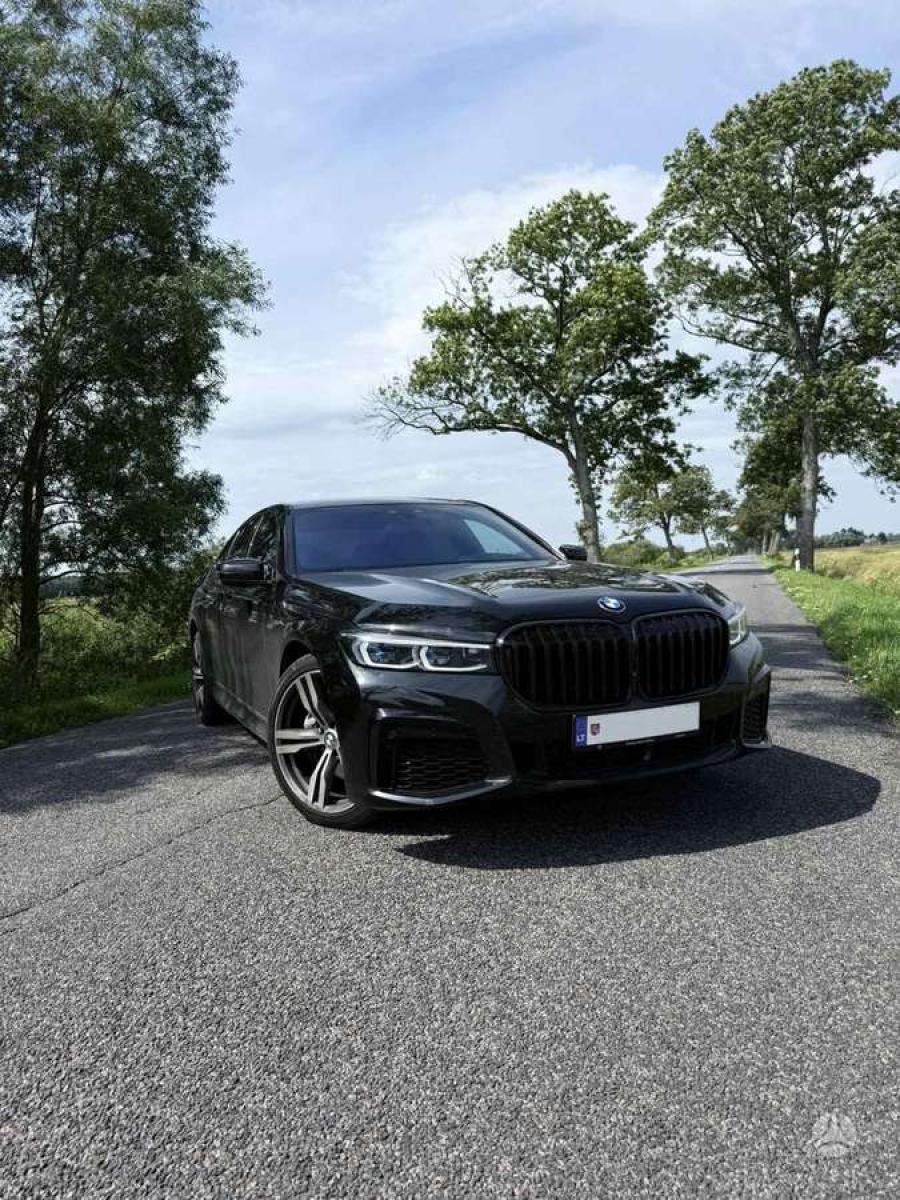 Melns BMW 730 2018 Viļņa, ar dzinēja tilpumu 2.99 L un nobraukumu 342 tūkst. km par 28100 €, foto 1 vietnē AUTOMOTO.COM.LV