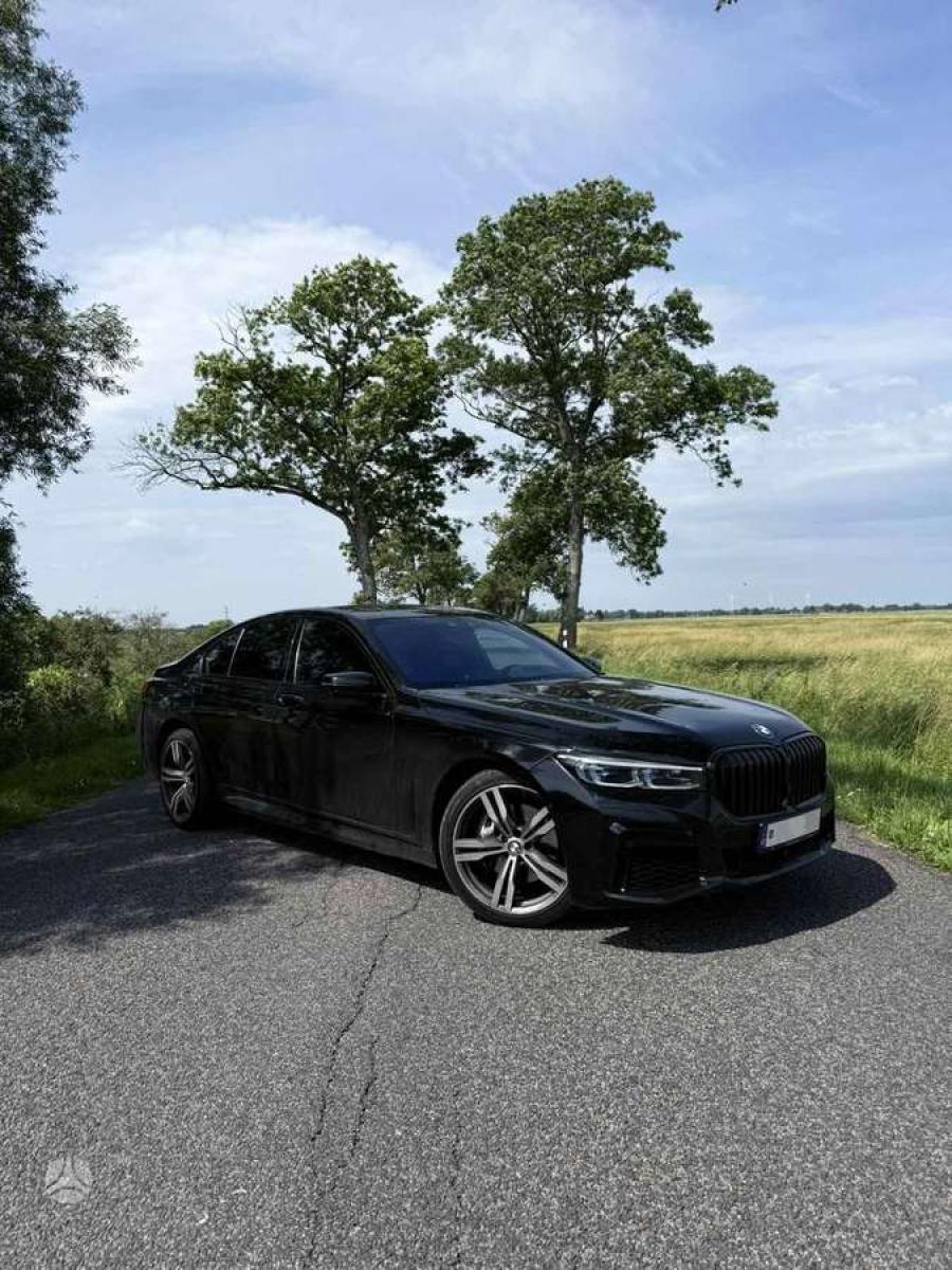 Melns BMW 730 2018 Viļņa, ar dzinēja tilpumu 2.99 L un nobraukumu 342 tūkst. km par 28100 €, foto 3 vietnē AUTOMOTO.COM.LV