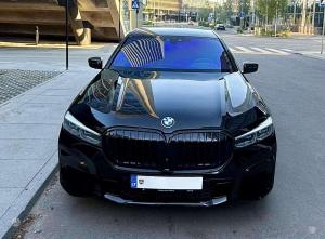 Melns BMW 730 2018 Viļņa, ar dzinēja tilpumu 2.99 L un nobraukumu 342 tūkst. km par 28100 €, foto 5 vietnē AUTOMOTO.COM.LV
