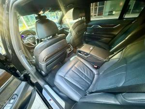 Melns BMW 730 2018 Viļņa, ar dzinēja tilpumu 2.99 L un nobraukumu 342 tūkst. km par 28100 €, foto 12 vietnē AUTOMOTO.COM.LV