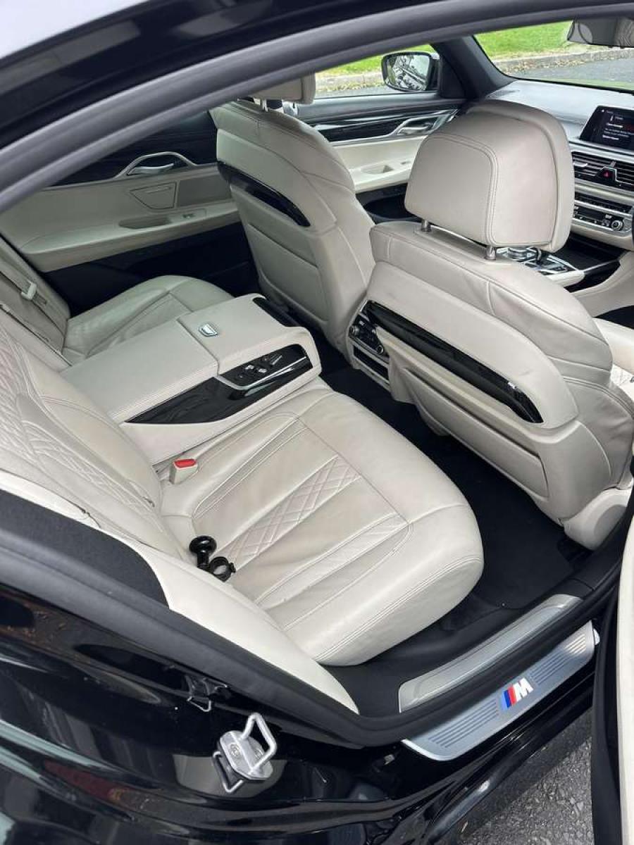 Melns BMW 730 2019 Kauņa, ar dzinēja tilpumu 2.99 L un nobraukumu 200 tūkst. km par 12800 €, foto 11 vietnē AUTOMOTO.COM.LV